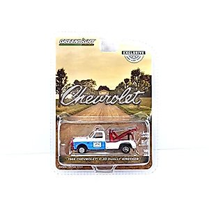 Greenlight 30324 1969 Chevy C-30 Dually Wrecker - Hazzard County Garage (Hobby Exclusive) 1:64 Scale Diecast