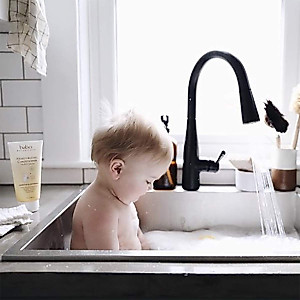 Babo Botanicals Moisturizing Oat & Calendula Conditioner - Silicone-Free - For Dry or Sensitive Skin - For all ages - Vegan - Lightly Scented