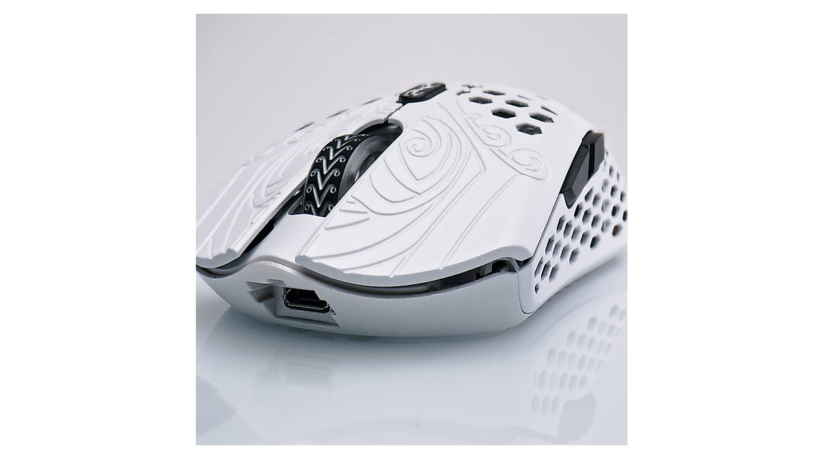 FinalMouse Starlight-12 Pegasus: Wireless Precision Gaming