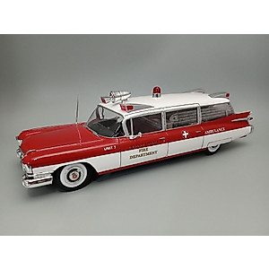 AMT 1959 Cadillac Ambulance w/Gurney 1:25 Scale Model Kit