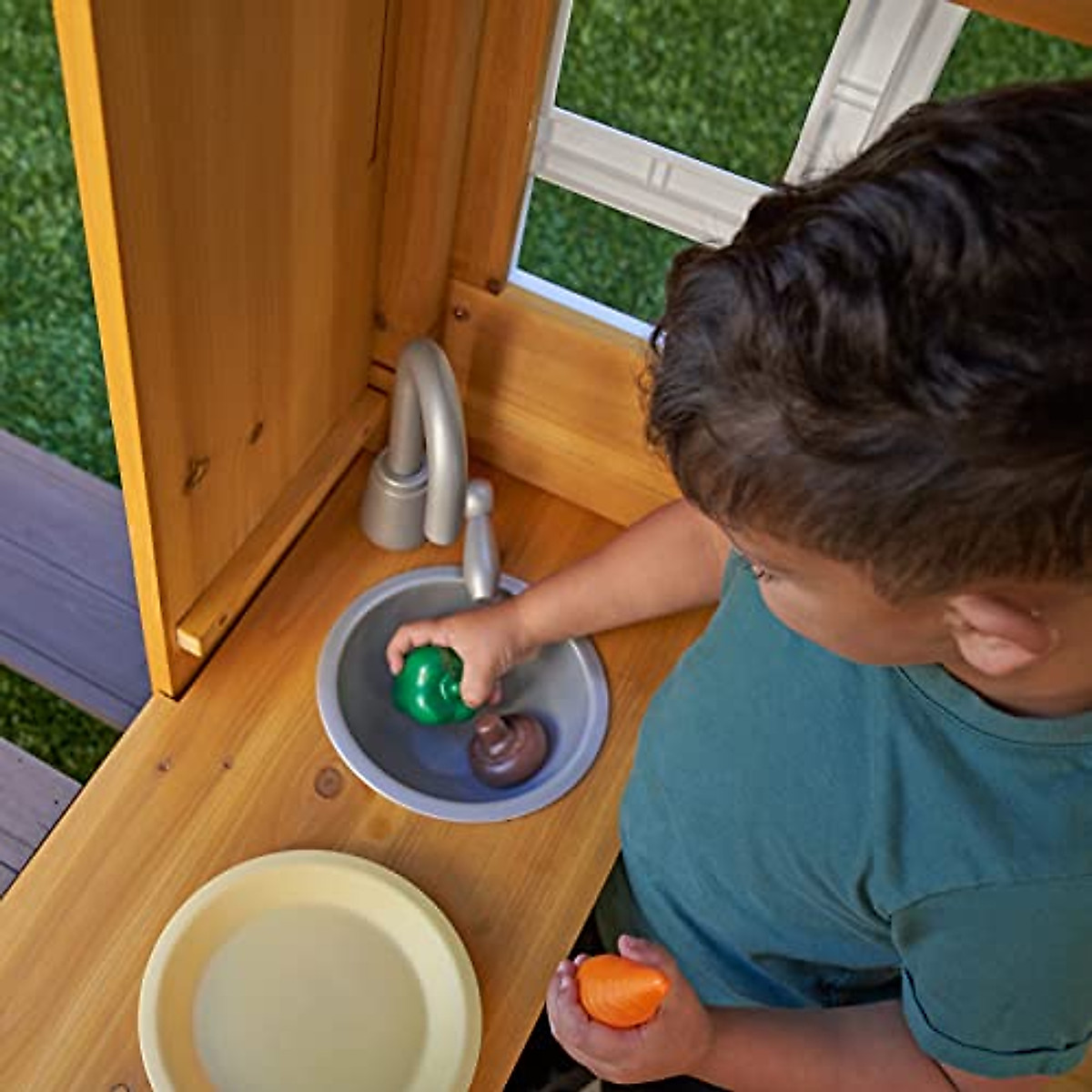 KidKraft Modern Outdoor Wooden Playhouse with Picnic Table, Mailbox and Outdoor Grill, Gift for Ages 3+