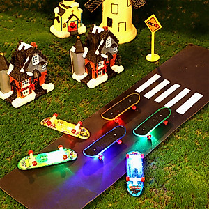 Civaner 6 Pcs Light up Mini Finger Toys Set Finger Skateboards Graduation Party Favor LED Fingerboard Creative Fingertips Movement Skateboards Kid Novelty Toys Favors Classroom Exchange Gift(Classic)
