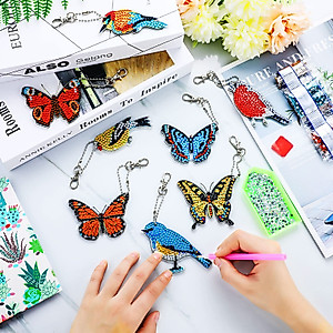 MTLEE 8 Pcs Diamond Art Keychains - 5D Diamond Art Kits - Kids Arts and Crafts - Ages 8-12 - DIY Gift - Classic Bird Butterfly