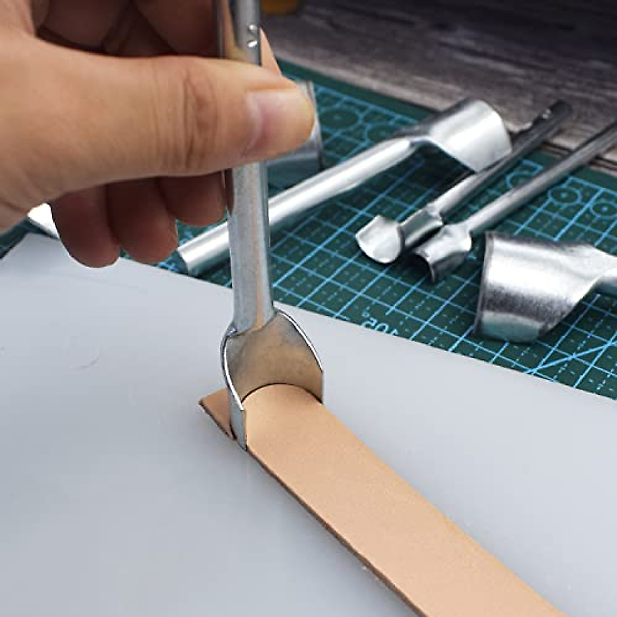 7Pcs Leather Half-Round Cutter Punch Trimming Perforated Leather Craft Tools Slot Punch for Making Wallets, Belts and Purses (Silver,)