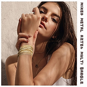 JEWPARK 50Pcs Mixed Metal Aztec Multi Bangle Set Indian Wedding Multi Textured Bracelet Smooth Bangle Bracelets Set of 50 in Gold Tone for Women