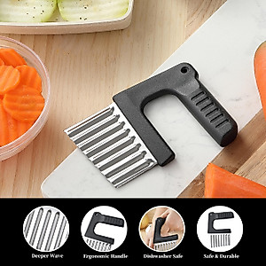Crinkle Cutter for Veggies, JJOO Stainless Steel Crinkle Cut Knife for Potato Cucumber Carrot Fruit, French Fry Potato Slicer (Black, Dishwasher Safe)