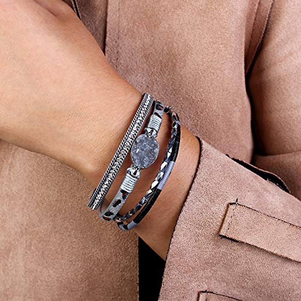 FANCY SHINY Leather Wrap Bracelet Boho Cuff Bracelets Crystal Bead Bracelet with Clasp Jewelry Gift for Women Teen Girls(7.7", Grey Leopard)