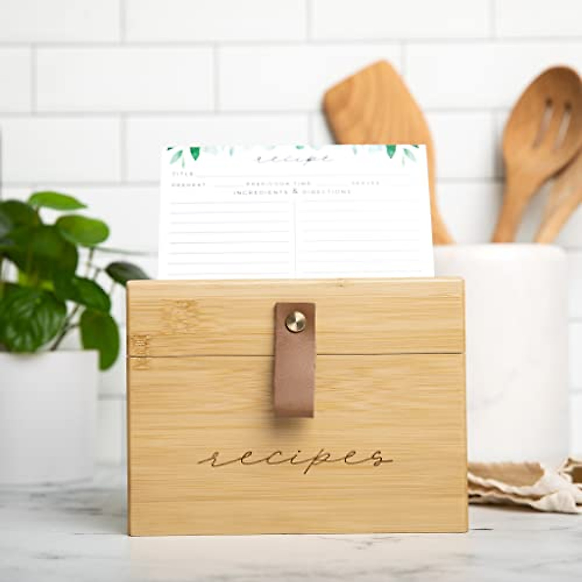 Pera Blanca Recipe Box with Cards and Dividers | Recipe Card Box Faux Leather Handle | 50 Eucalyptus Patterned Recipe Cards and Box Set | Wooden Recipe Box | Housewarming Gifts | Wood Recipe Box 4x6