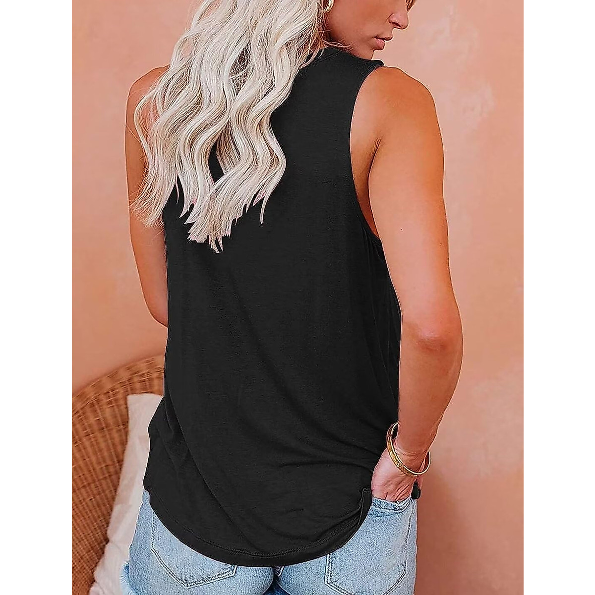 Bliwov Womens Fashion Tank Tops Crewneck Loose Fit Basic y2k Going Out Clothes Casual Summer Sleeveless Shirts for Women 2024 Black