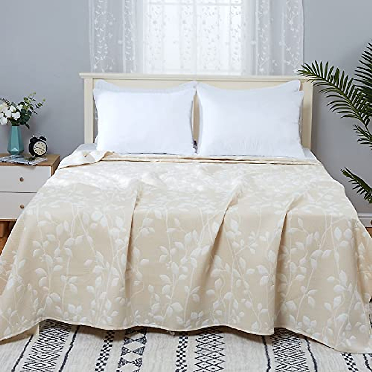 CAROMIO Muslin Blankets for Adults Queen Size, Soft Breathable Yarn Dyed Jacquard Leaf Pattern Cotton Quilted Bed Throw Blanket Home Decoration for All Season, Beige, 90 x 90 Inches