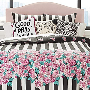 Betsey Johnson - Throw Pillow, Faux Fur Bedding with Zipper Closure, Home Decor for Bed or Couch (Betsey's Leopard, 20" x 20")