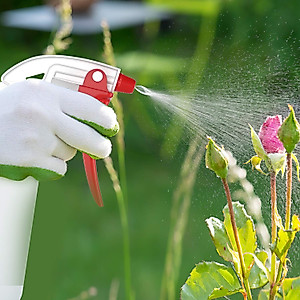 Faimikit 32oz Plastic Spray Bottles, Empty and Reusable for Cleaning Solutions, Water, Auto Detailing, or Bathroom and Kitchen, Commercial and Residential, 4 Pack (Red/Blue)