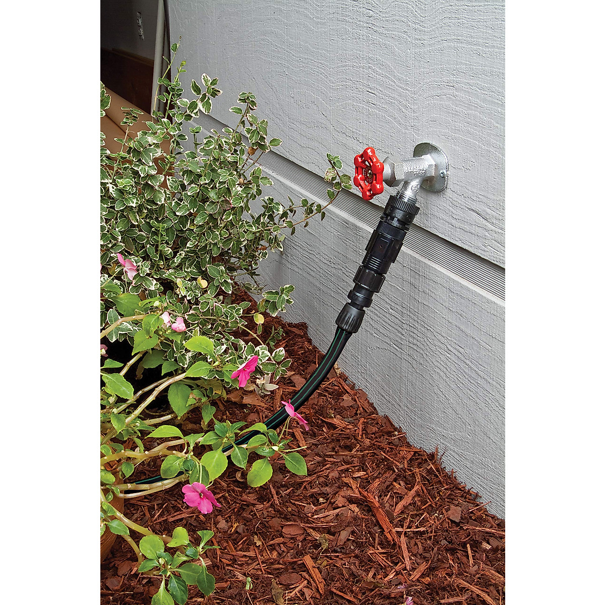 Rain Bird FCKIT-1PK Drip Irrigation Easy Fit Faucet Connection Kit for 1/2" Tubing, Includes Pressure Regulator and Filter,black