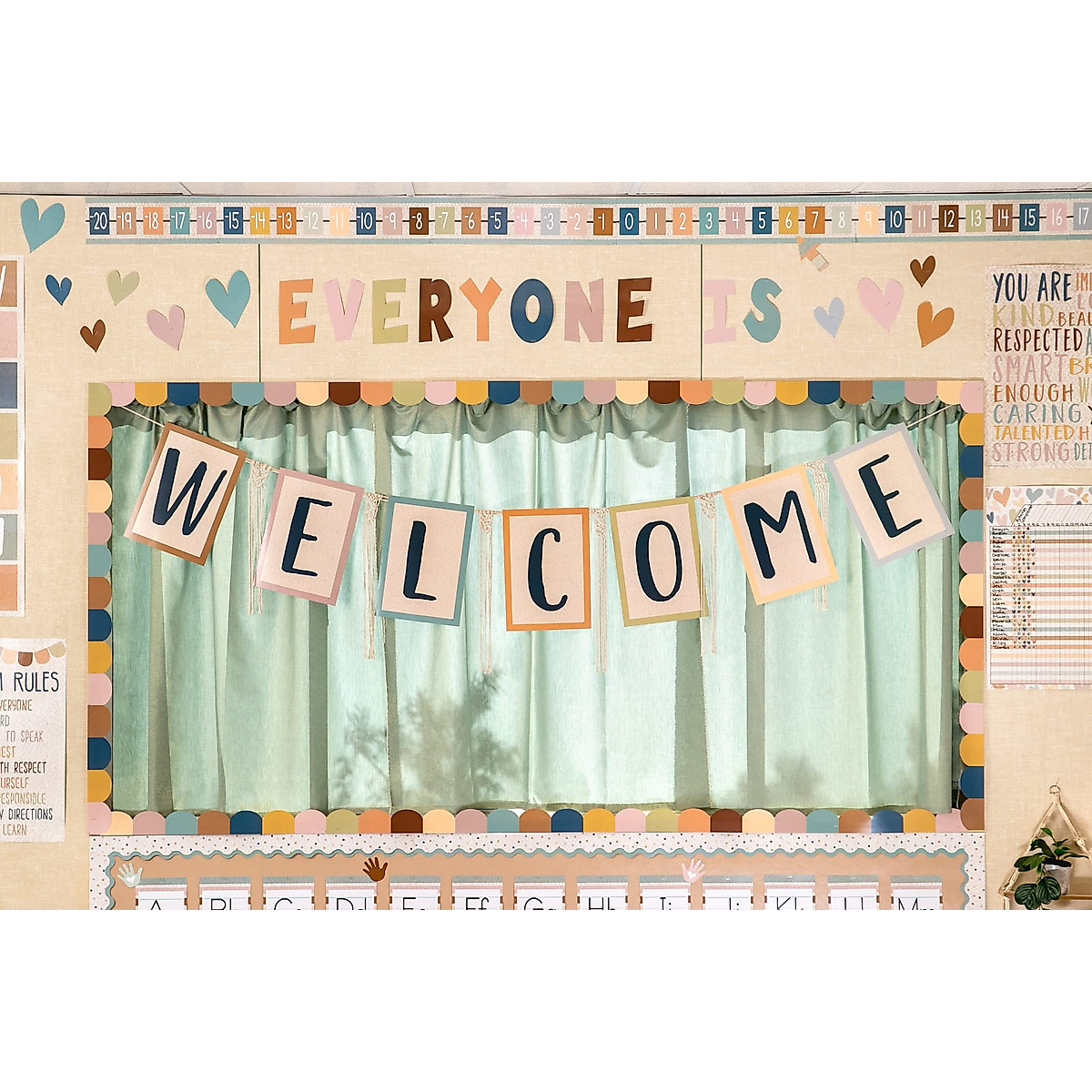 Teacher Created Resources Everyone is Welcome 7" Fun Font Letters (TCR70101) & Everyone is Welcome Helping Hands Mini Accents (TCR7134)