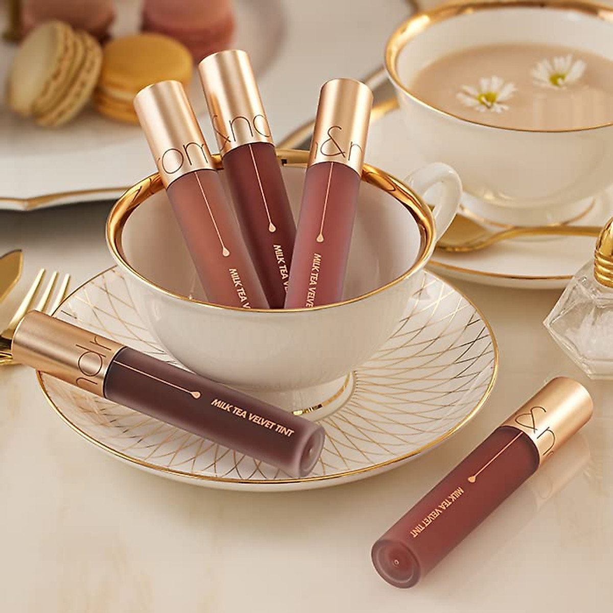 rom&nd Milk Tea Velvet Tint 09 BLACK TEA, MLBB, Matte Finish, Liquid Lip Tint, Long Lasting, Creamy, Non-Drying, Smudge-Proof, Richly Pigmented, Smooth Texture