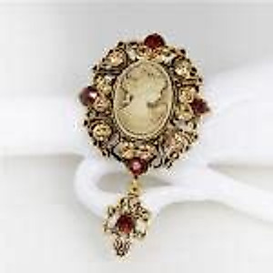 Vintage Princess Frame Crystal Brooches Pins,Victorian Cameo Pin Vintage Rhinestone Brooch Jewelry(Silver)