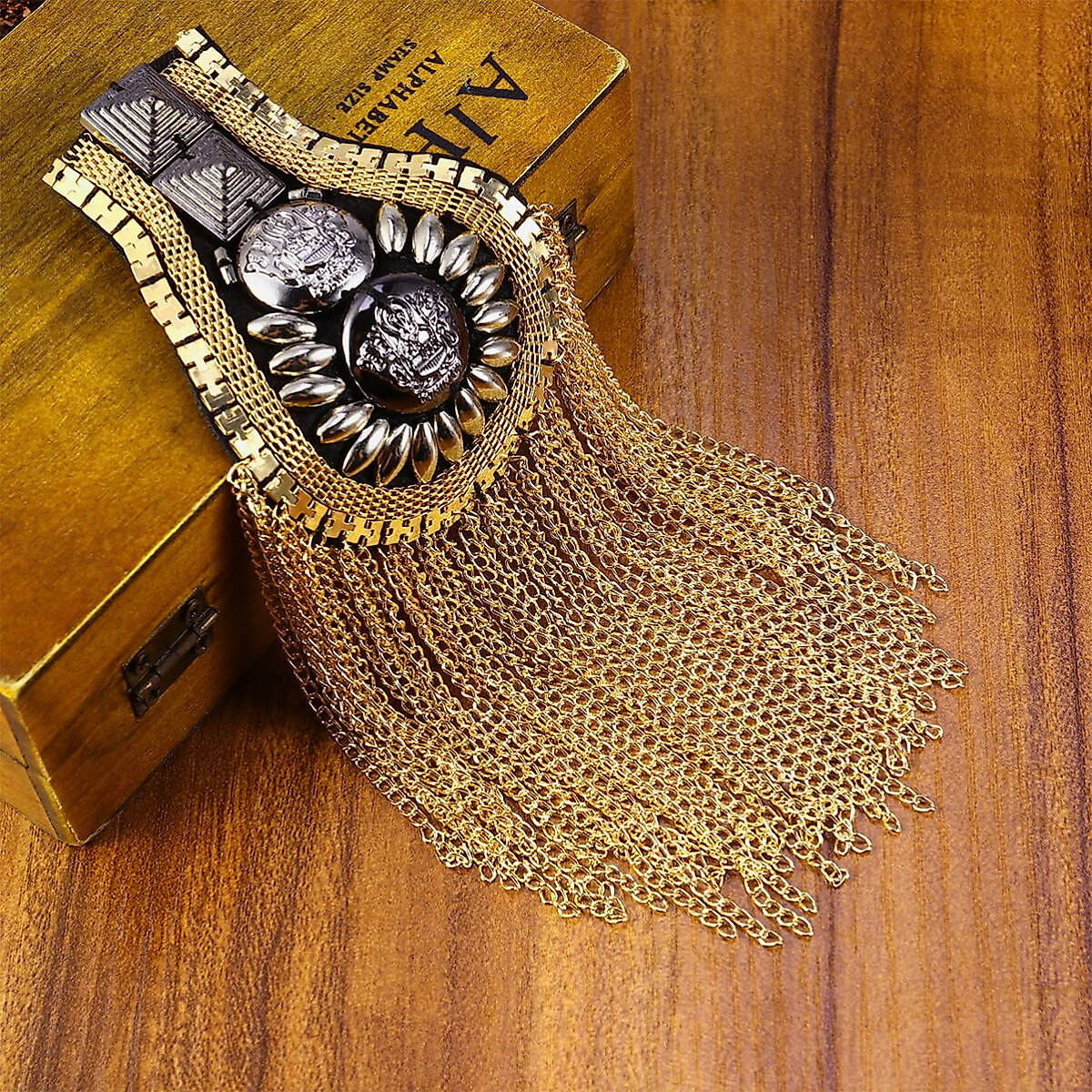 SUPVOX 2pcs Shoulder Epaulets Tassel Punk Fashion Shoulder Board for Man Woman(Golden)