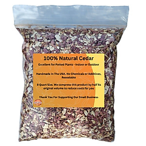 100% Natural Cedar Chips | Mulch | Great for Outdoors or Indoor Potted Plants | Dog Bedding | Pleasant Earthy Smell 8 Quarts
