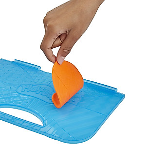 Play-Doh Grab 'n Go Activity Center, with Over 30 Tools and 10 Cans, Kids Arts and Crafts, Preschool Toys for 3 Year Old Girls and Boys and Up, Non-Toxic (Amazon Exclusive)