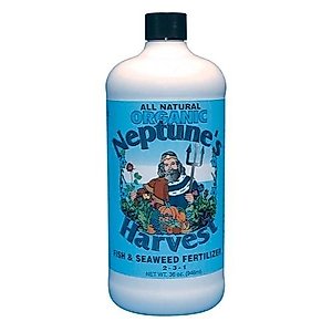 Neptune's Harvest FS136 32 Oz. Fish & Seaweed Blend Fertilizer 2-3-1