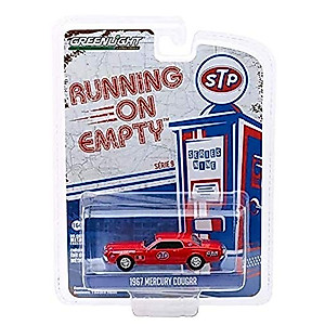Greenlight Running on Empty Series 9 41090-C 1967 Mercury Cougar STP Cougar Country 1:64 Scale