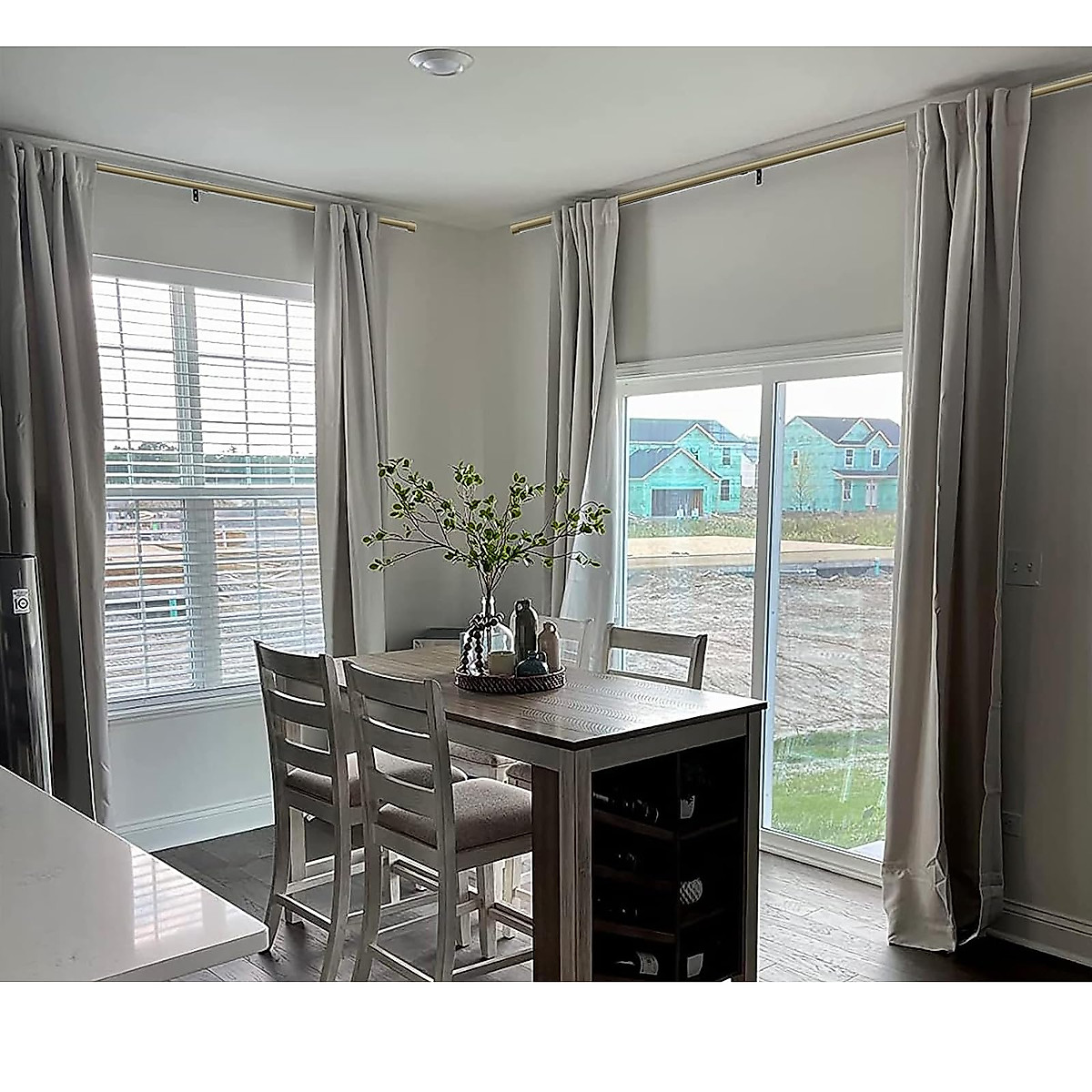 Zeerobee Curtain Rods for Windows 66 to 120, 1 Inch Gold Curtain Rod Set, Heavy Duty Drapery Rods with Adjustable Curtain Rods, Outdoor Modern Curtain Rod with Simple End Caps, 32"-120", Gold