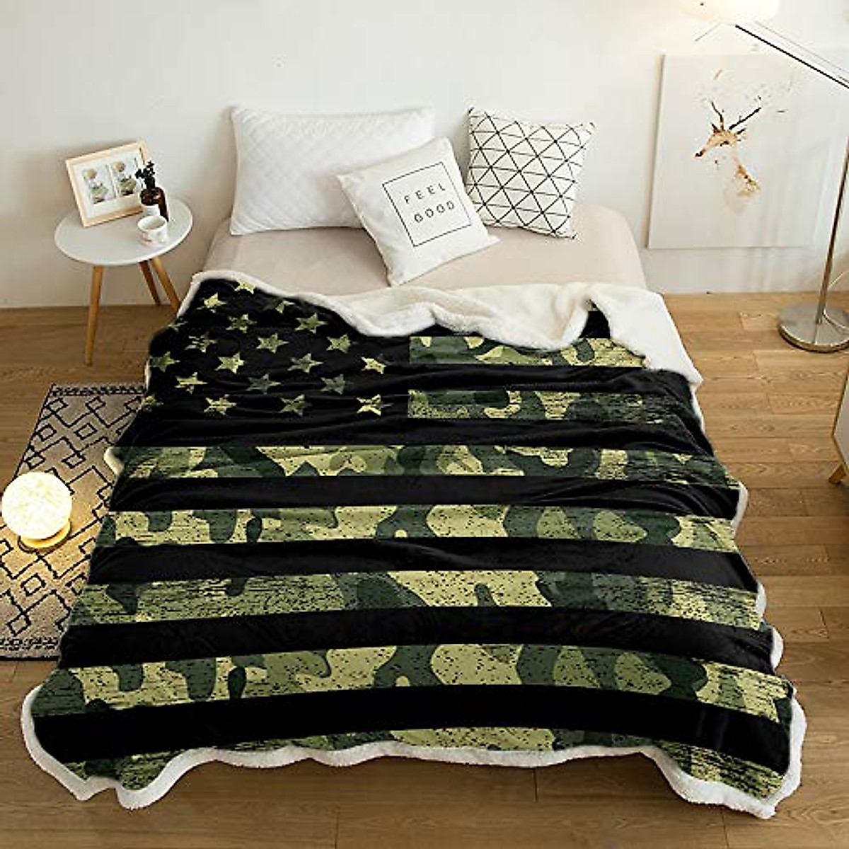 Sherpa Fleece Blanket,Camo American Flag Patriotic Stars and Stripes Bed Blanket Soft Cozy Luxury Blanket 40"x50",Fuzzy Thick Reversible Warm Fluffy Plush Microfiber Throw Blanket for Couch Bed Sofa
