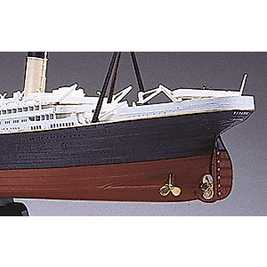 Revell 85-0445 1/570 RMS Titanic Plastic Model Kit, 18.6 x 1.9 x 3.7-Inch