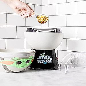 Uncanny Brands Star Wars The Mandalorian Popcorn Maker- Baby Yoda Kitchen Appliance