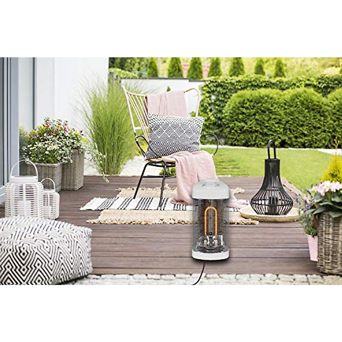 Westinghouse Infrared Electric Outdoor Heater, Oscillating, Radiant Heating with Auto Shut-Off with tip over Protection, Heats all year round, Portable, Waterproof and Dust Resistant, White