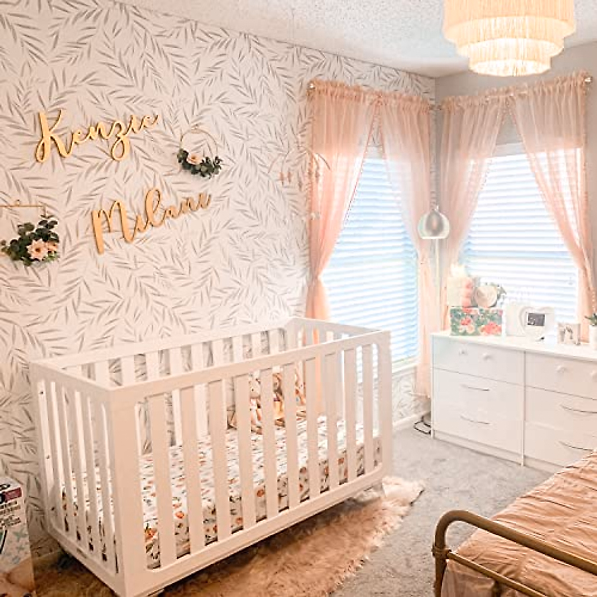 Dream On Me Ultra Modern 4-in-1 Convertible Crib in White, Greenguard Gold Certified, 3 Mattress Height Settings, Fixed Stationary Side Rails, Wooden Furniture