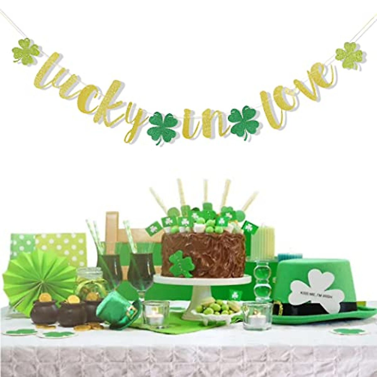 Lucky in Love Banner - St Patricks Day Decoration,st Patricks Day Banner,st Patricks Day Wedding Decor, St Patricks Day Bridal Shower,lucky in Love St Patricks Bachelorette Party Banner