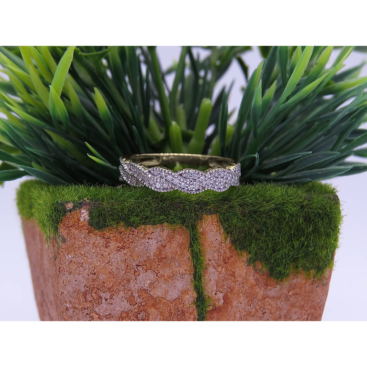 Dazzlingrock Collection 0.25 Carat (ctw) 10k Round Diamond Stackable Wedding Band for Women Swirl Ring 1/4 CT, Yellow Gold, Size 6