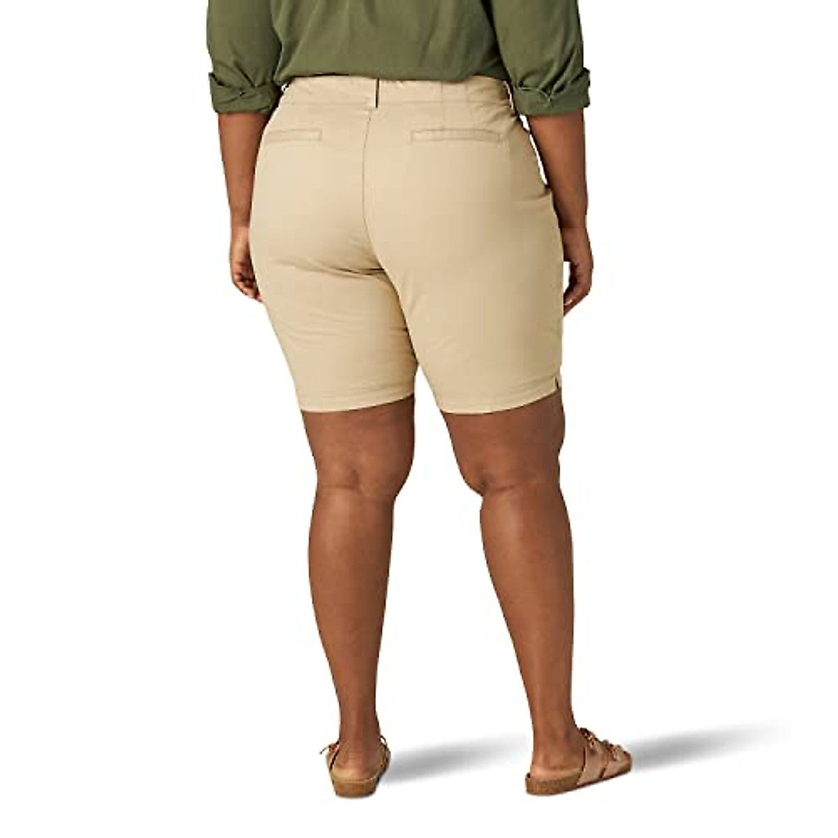 Lee Women's Size Regular Fit Chino Bermuda Short, Beige, 20 Plus