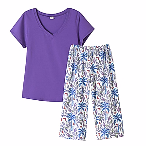 YIJIU Women's Pajama Set Short Sleeve Top with Leaf Print Capri Pants Sleepwear 2 Piece Pjs Sets,Purple,XX-Large