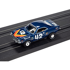 Auto World Thunderjet R32 Sewde Savage - 1970 AAR Plymouth Barracuda #42 HO Scale Slot Car