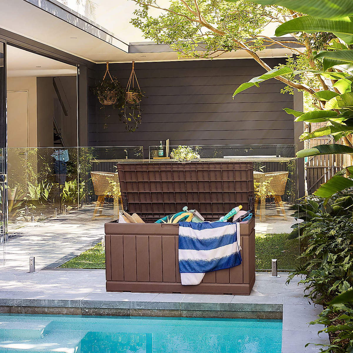 GUNJI 83 Gallon Storage Box Outdoor Waterproof Large Resin Deck Box Patio Storage Bench Lockable Storage Container for Outdoor Cushions, Garden Tools and Pool Supplies (Brown)