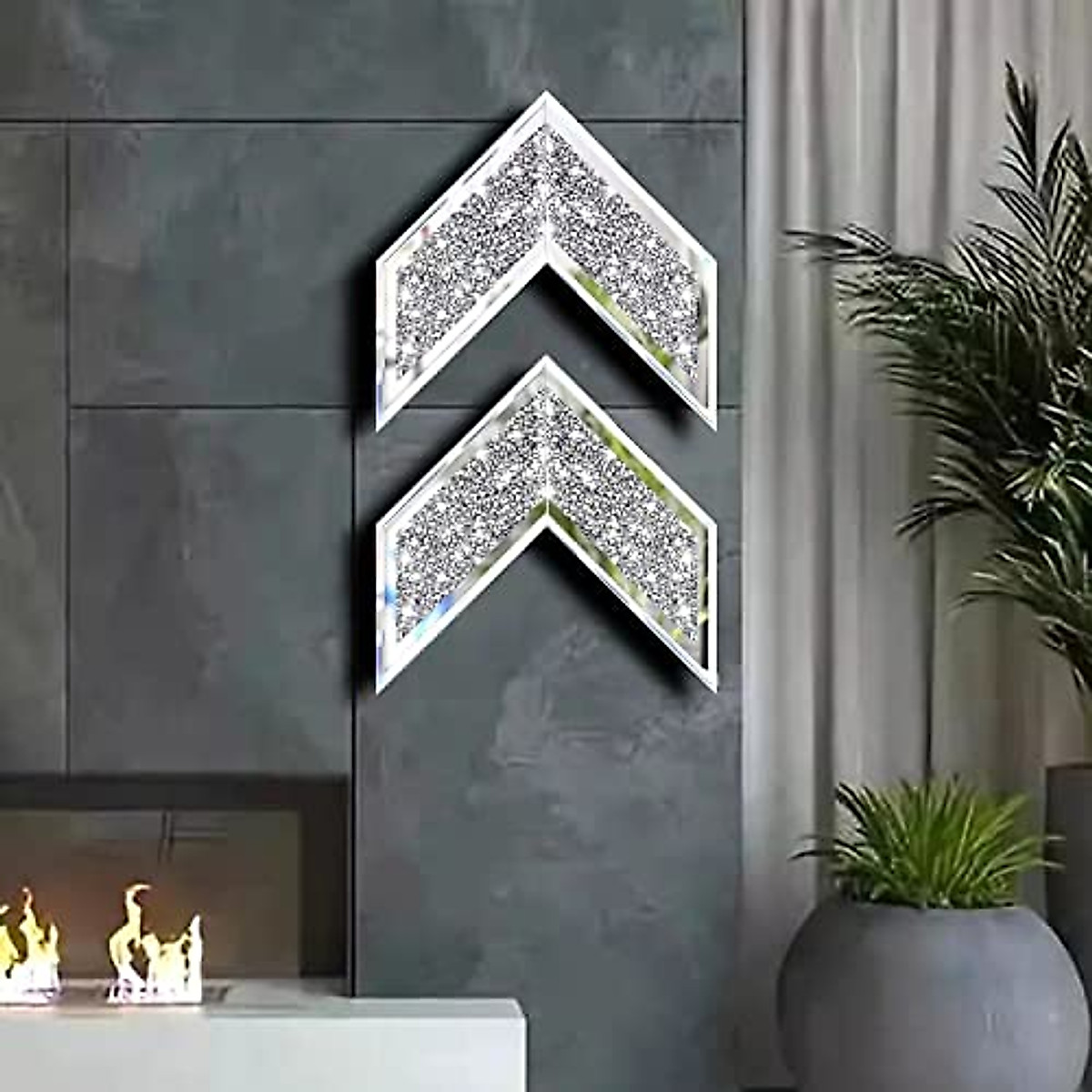 XIHACTY 2 Piece Mirrored Chevron Arrows, Crystal Crushed Diamond Arrow Wall Décor, Silver Arrow Sign for Gallery Wall for Dining Room, Living Room(12inch x 12inch)