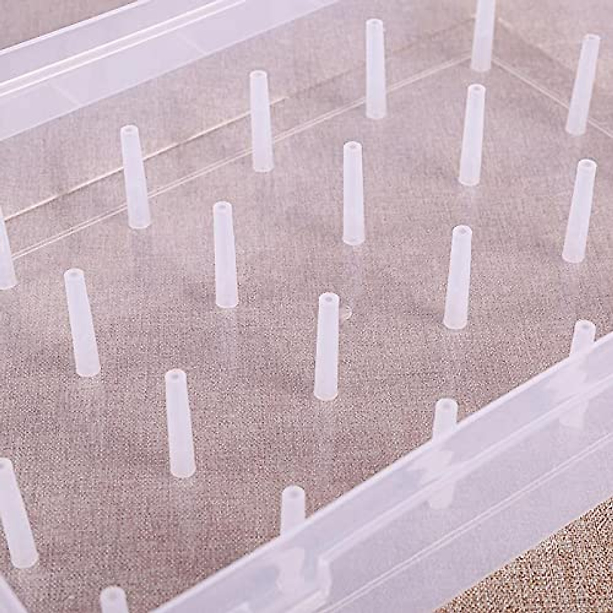 Harilla Large, Thread Storage Box with 24 Spools, Sewing Bobbins Organizer, Sewing Tread Container