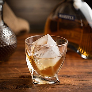 Large Square Ice Cube Tray with lid, Big Block Ice Cube 2 Inch, Giant Cocktail Silicone Ice Maker, Scotch Whiskey Ice Cube, Easy Release Reusable Ice Cubes for Soup Freezer Wine Juice