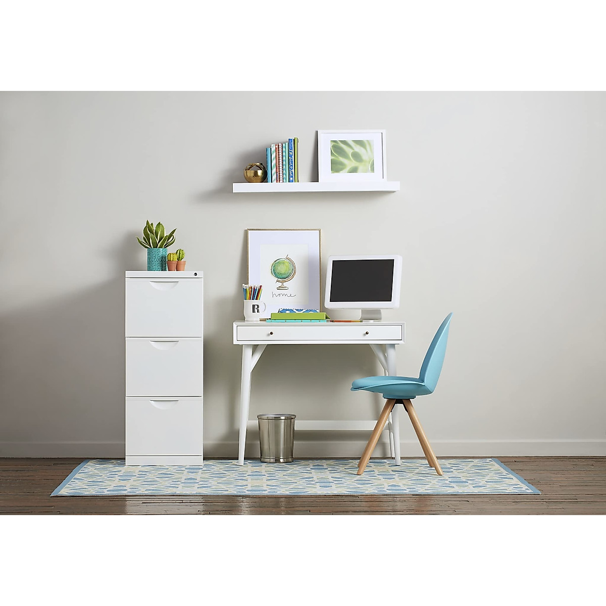 GE Refresh LED Light Bulbs, Indoor Floodlight Bulbs, 10.5 Watt (65 Watt Equivalent) Energetic Daylight, Medium Base, Dimmable (4 Pack)