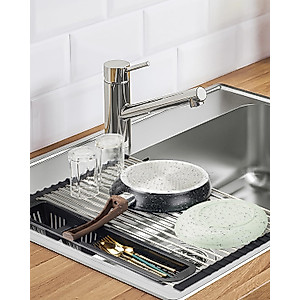 CLNGAI Roll Up Dish Drying Rack,Expandable Over The Sink Dish Drainer,Stainless Steel Kitchen Rolling Sink Rack with Utensil Holder,Length Up to 22.3" (Black)