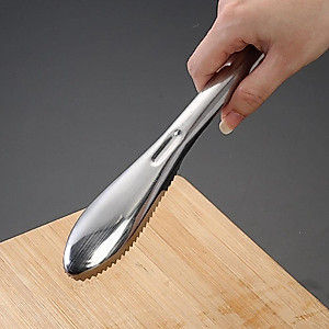 Fish Scaler Brush Fish Scaler Remover with Stainless Steel Sawtooth Easily Remove Fish Scales, Efficient Kitchen Tool for Chef and Home Cooks