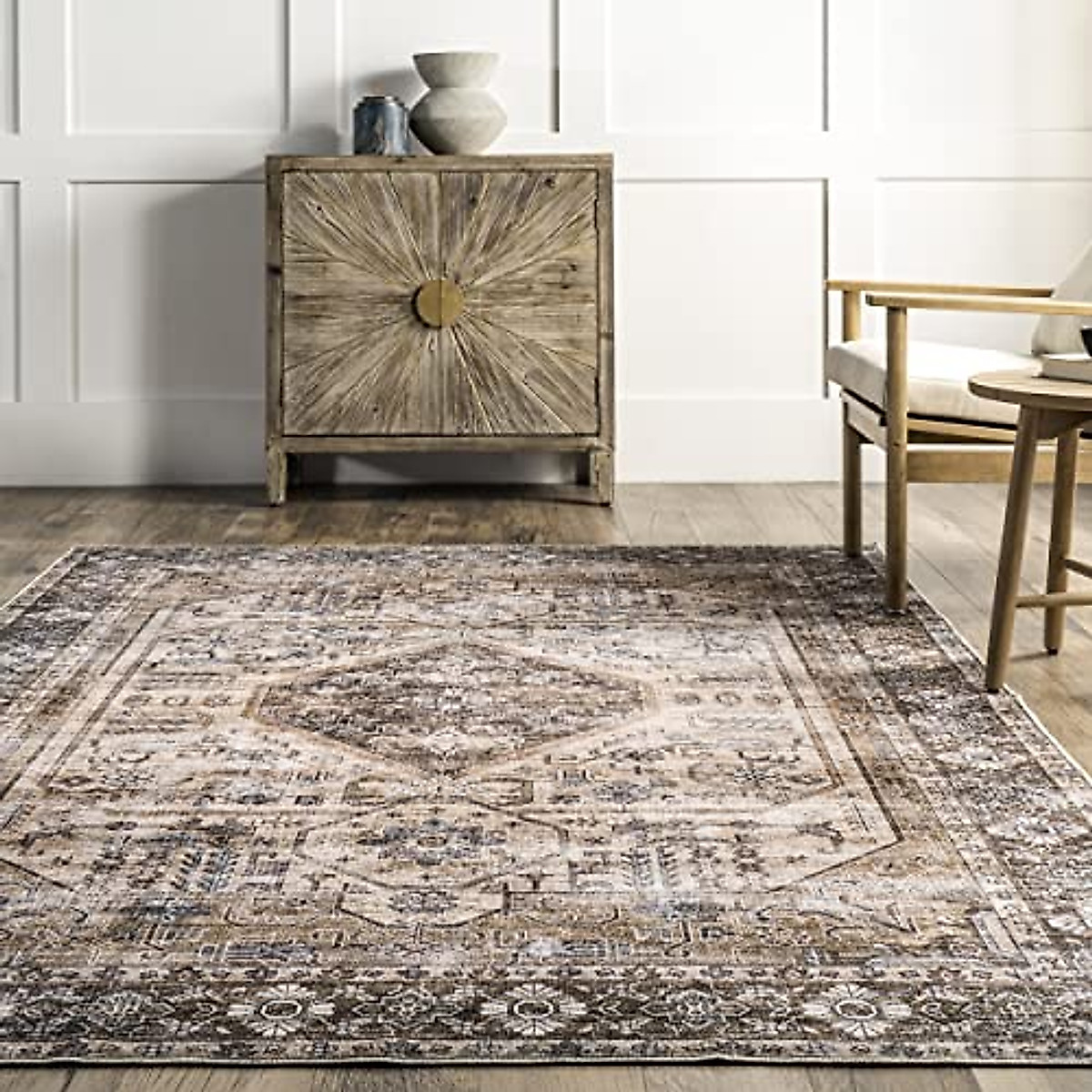 nuLOOM Devin Machine Washable Vintage Medallion Accent Rug, 2' x 3', Light Brown