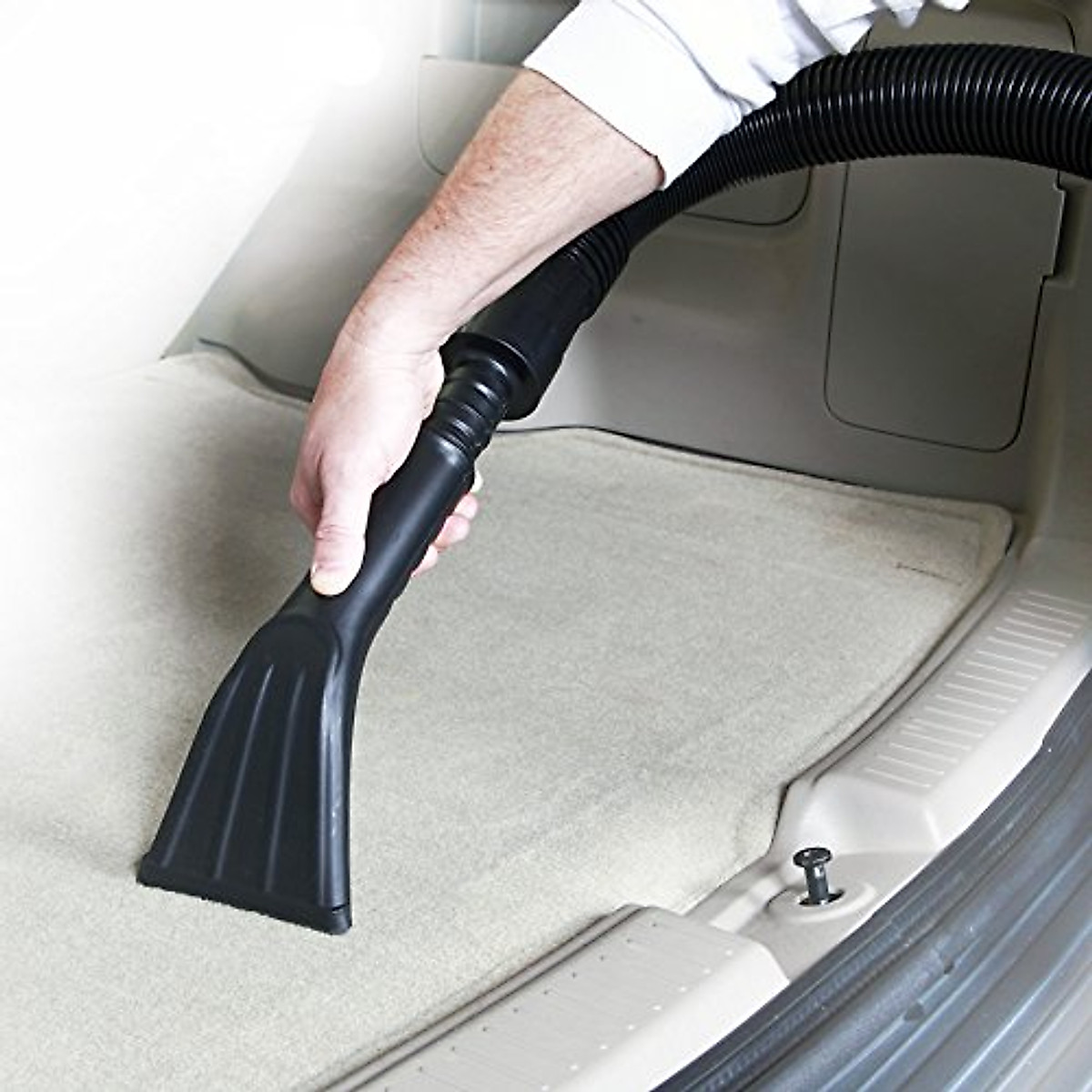 RIDGID Wet Dry Vacuums VAC4000 Powerful and Portable Vacuum Cleaner, Includes 4-Gallon, 5.0 Peak Horsepower Wet Dry Auto Vacuum Cleaner for Car, Dusting Brush, Car Nozzle, and Claw Nozzle