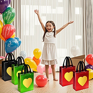 MCPINKY 15PCS Gift Bags with Handles, Green Non-woven Bags with Shiny Gold Heart Reusable Gift Bags Medium Size Party Favor Bags for Birthday Wedding Party Favors