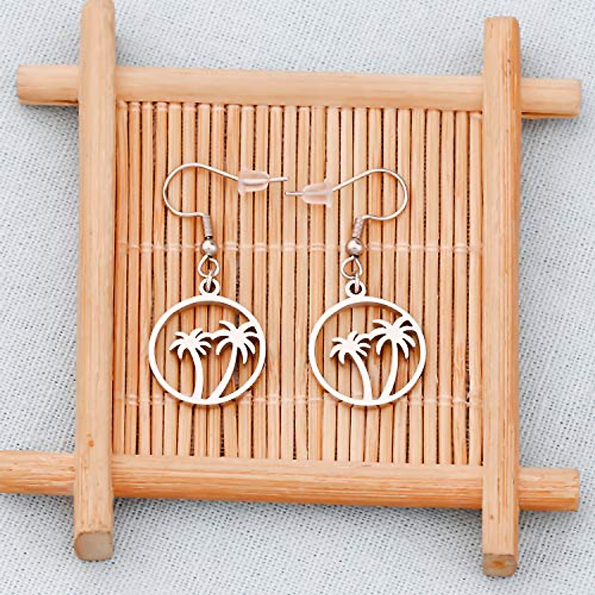 BEKECH Tropical Coconut Palm Tree Cut Out Earring Summer Beach Jewelry Holiday Bridal Beach Wedding Jewelry for Bridesmaid