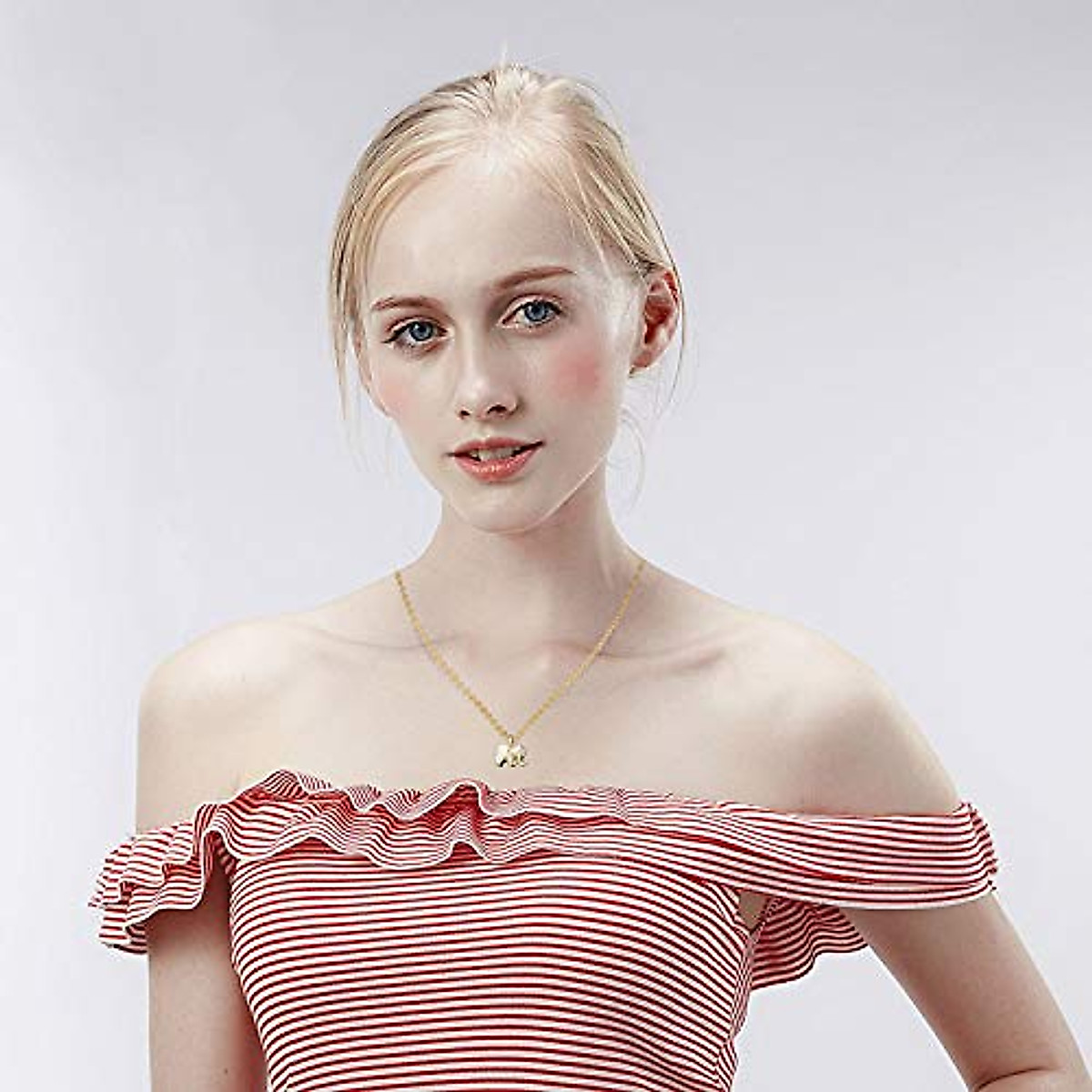 Sisadodo Good Luck Elephant Necklace for Women, Best Friend Necklaces BFF Friendship Necklace with Message Card Birthday Christmas Valentines Day Gifts