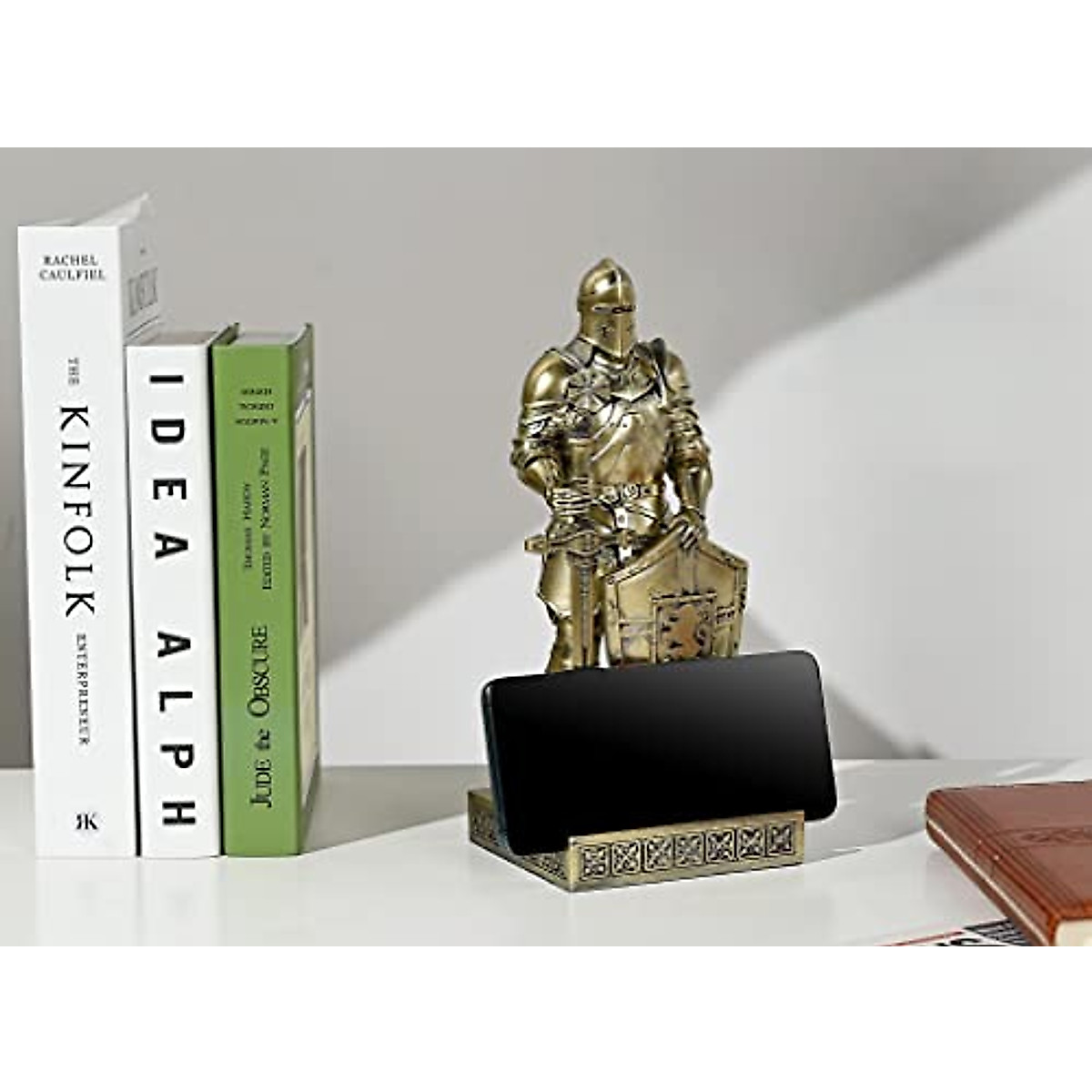 HDMbigmi King's Guard Ornament Knight Statue for Desk, Desktop Accessories Pen Holder Pen Stand Paperweight for Office and Home (Bronze)