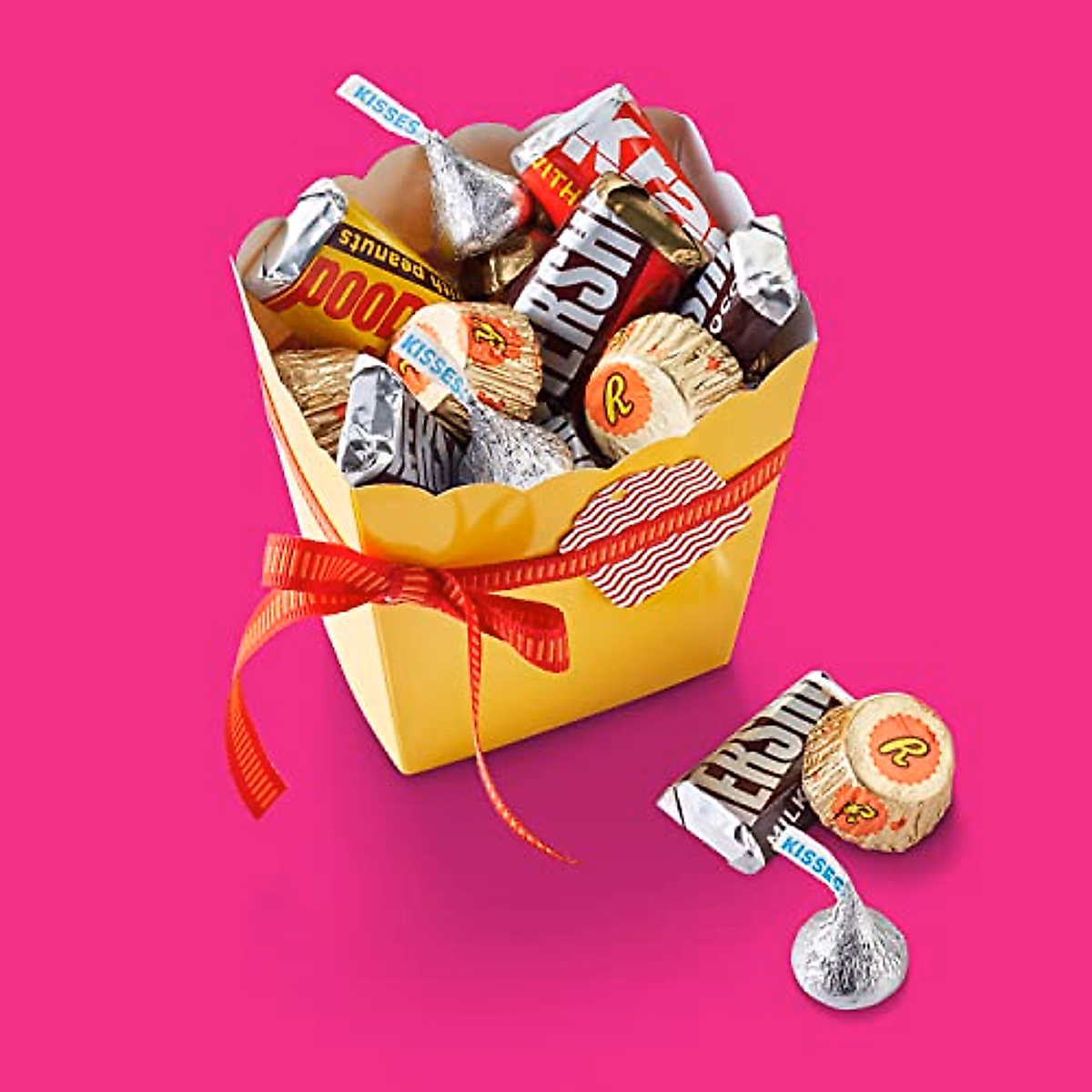 HERSHEY'S and REESE'S Assorted Chocolate Flavored Candy Party Pack, 35 oz